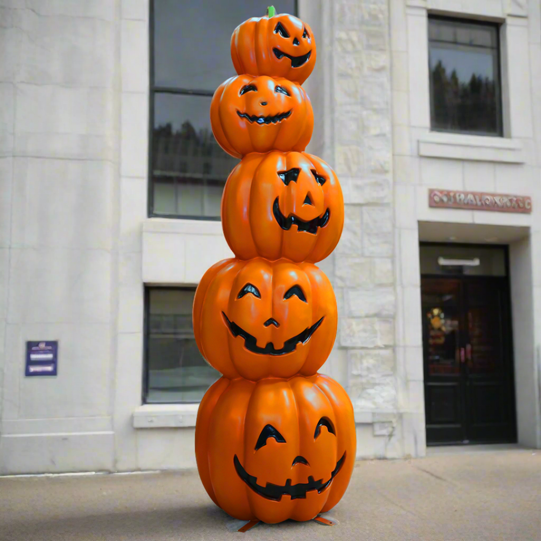 Pumpkin Tower – Christmas In America